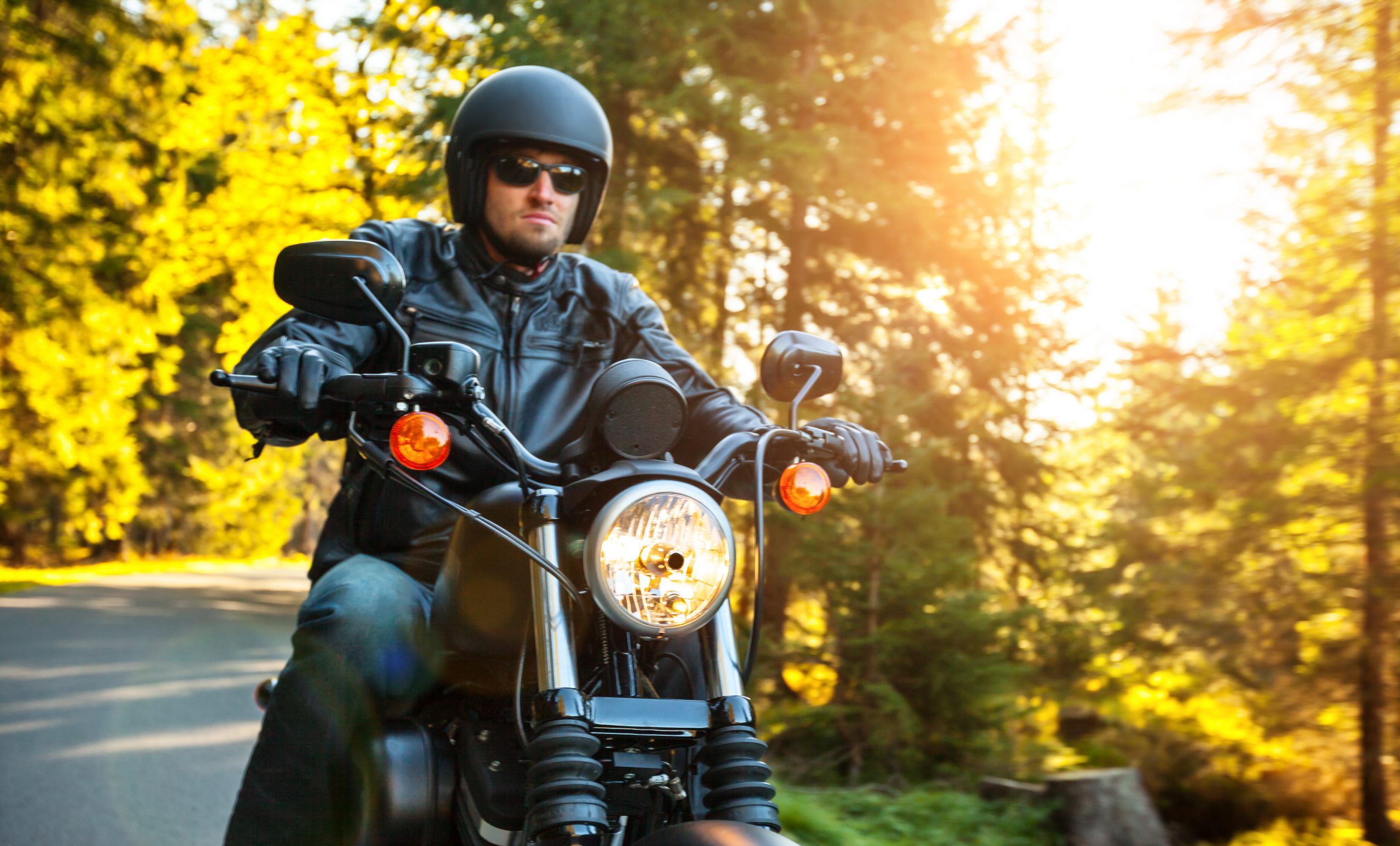 Motorrijden in de herfst? Denk aan de volgende tips ...